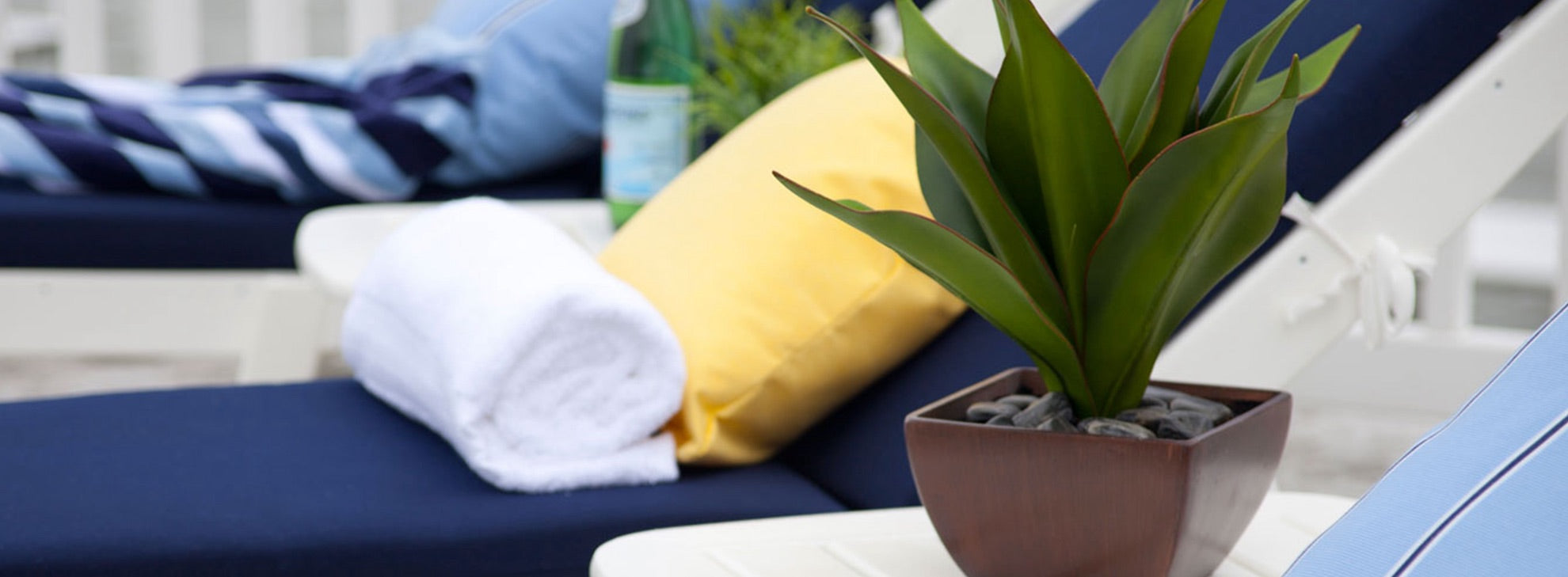 Pool Furniture | All-Weather Poolside Furniture | POLYWOOD®